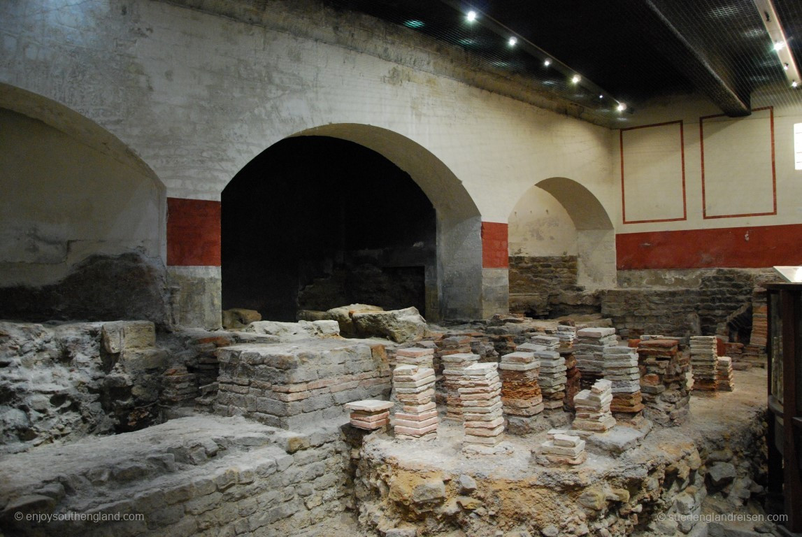 Roman Baths in Bath (Somerset) - From Kent to Cornwall