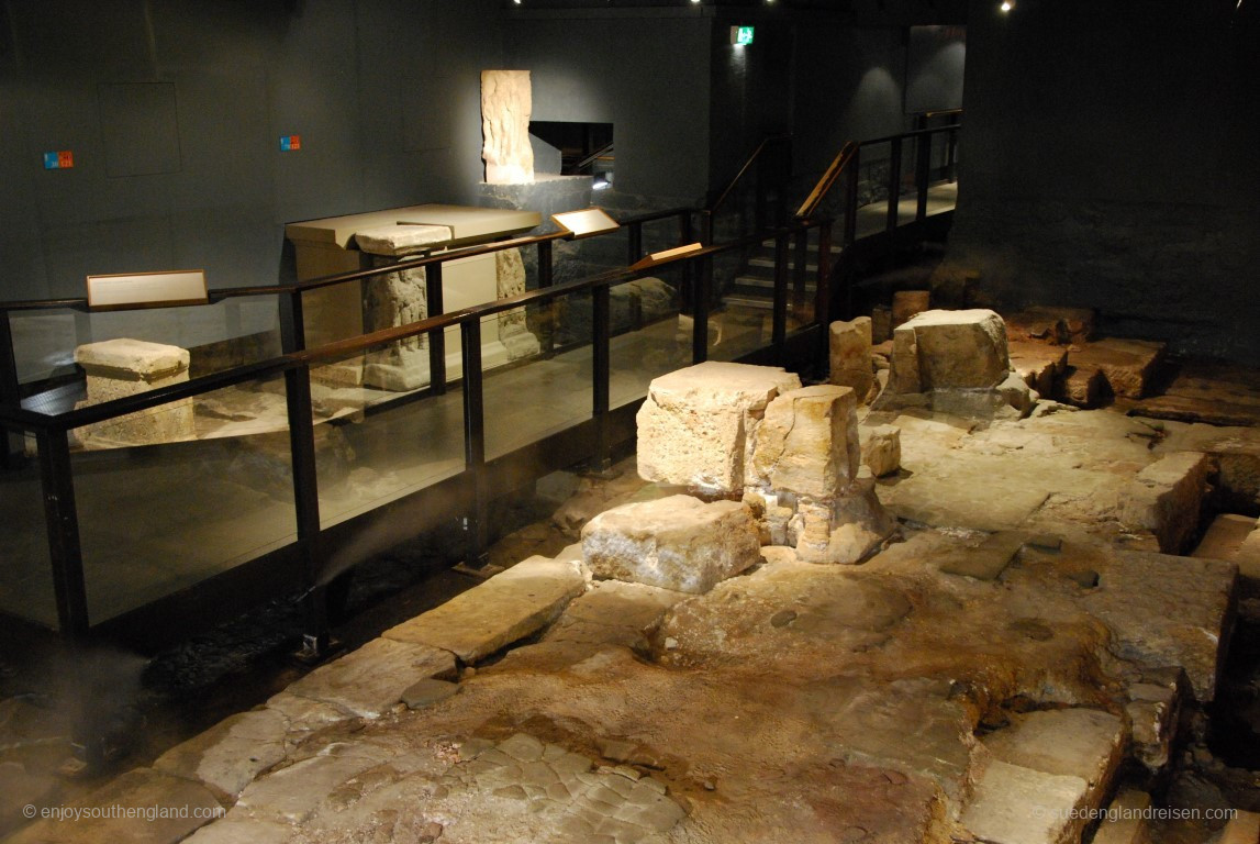 Roman Baths in Bath (Somerset) - From Kent to Cornwall